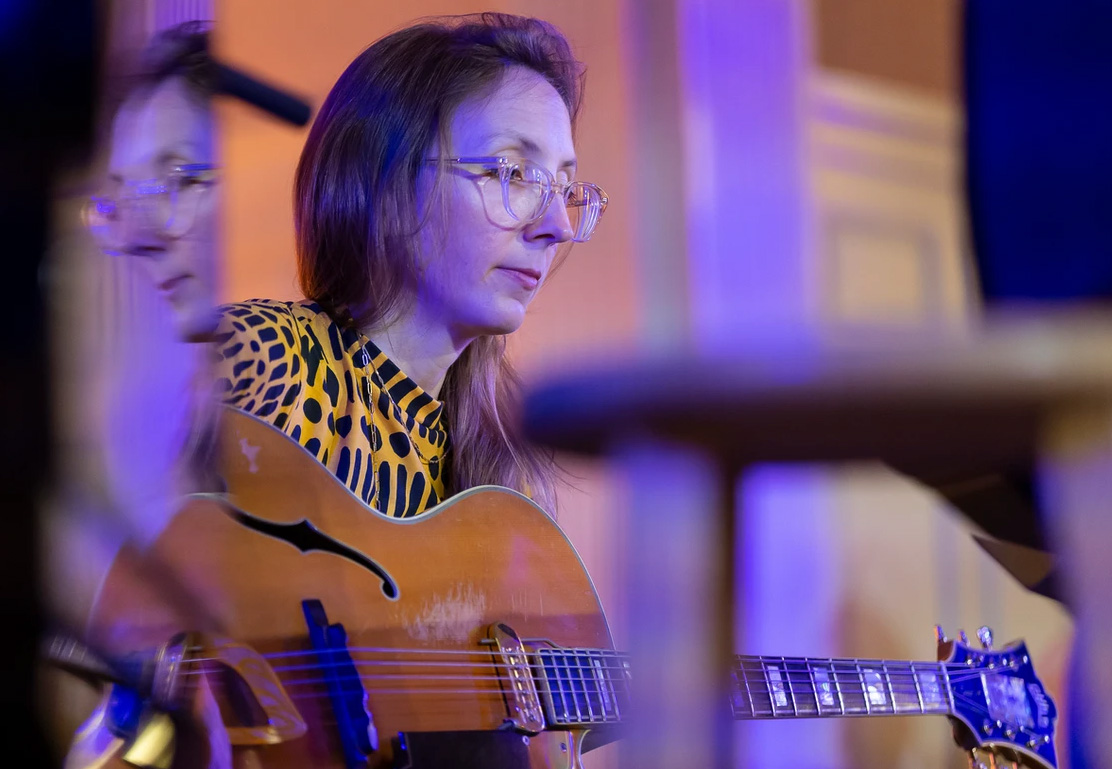 Review: Mary Halvorson – Amaryllis (2022) – Pienemmät Purot